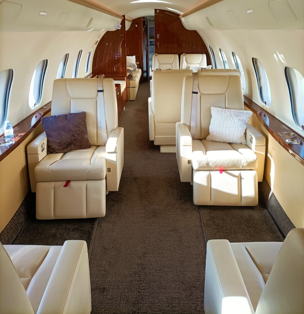 CHARTER SERVICES | FLEXFLIGHT®